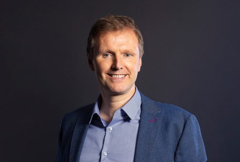 Stephen Bird deja su cargo como CEO de abrdn, que ocupará de forma ...