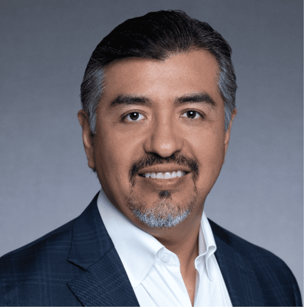 Héctor Contreras ingresa al Century Club - Funds Society