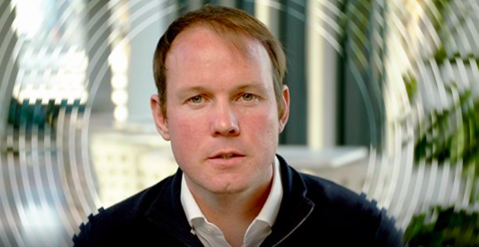 Schroders nombra a Scott MacLennan cogestor del fondo Schroder Global ...